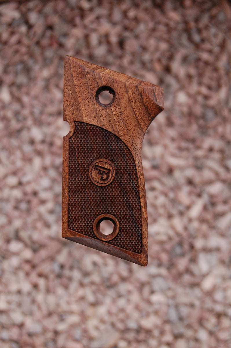 CZ 2075 RAMI grips (checkered)