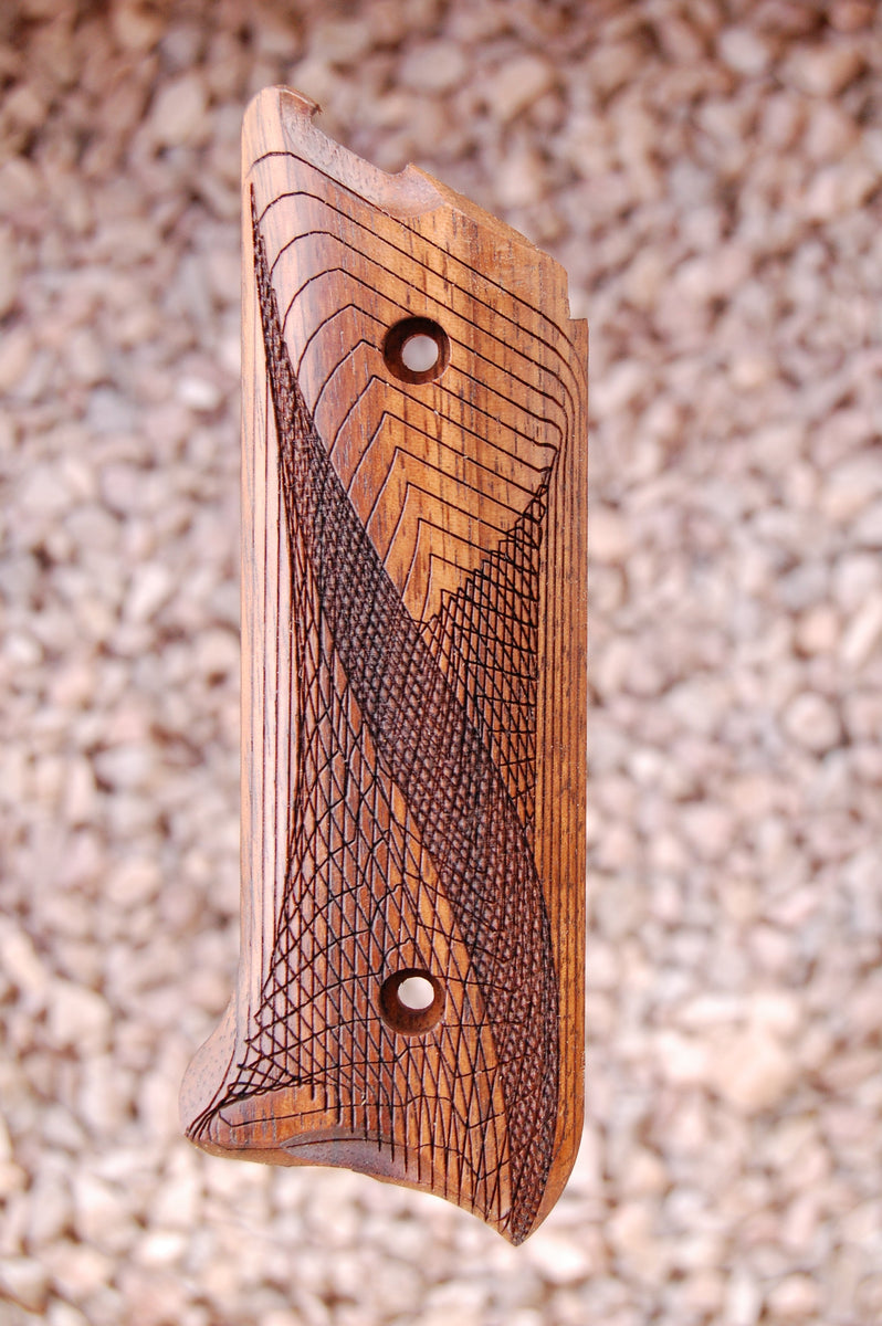 RUGER MARK II grips (net)