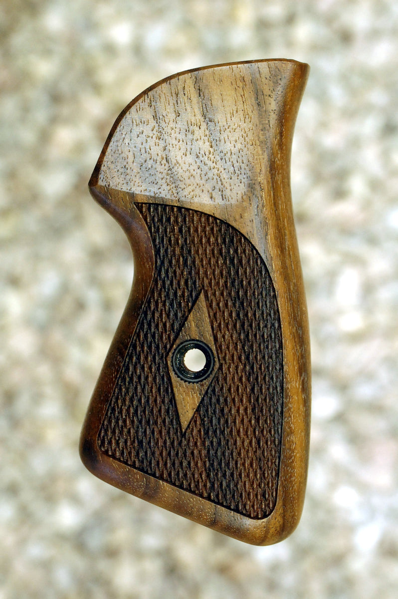 RUGER SP 101 grips (checkered)