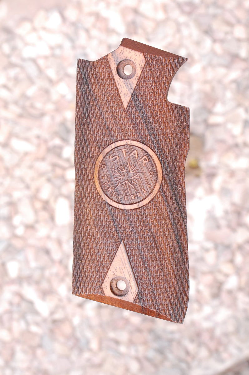 STAR PD Compact grips (checkered+logo)